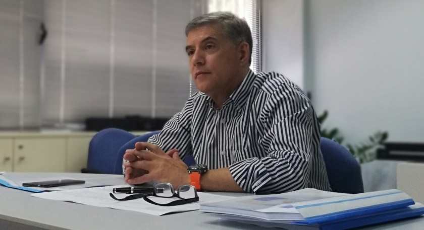 Προσλαμβάνει δημοσιογράφο ο Κ. Αγοραστός - Οι προϋποθέσεις - istigmes