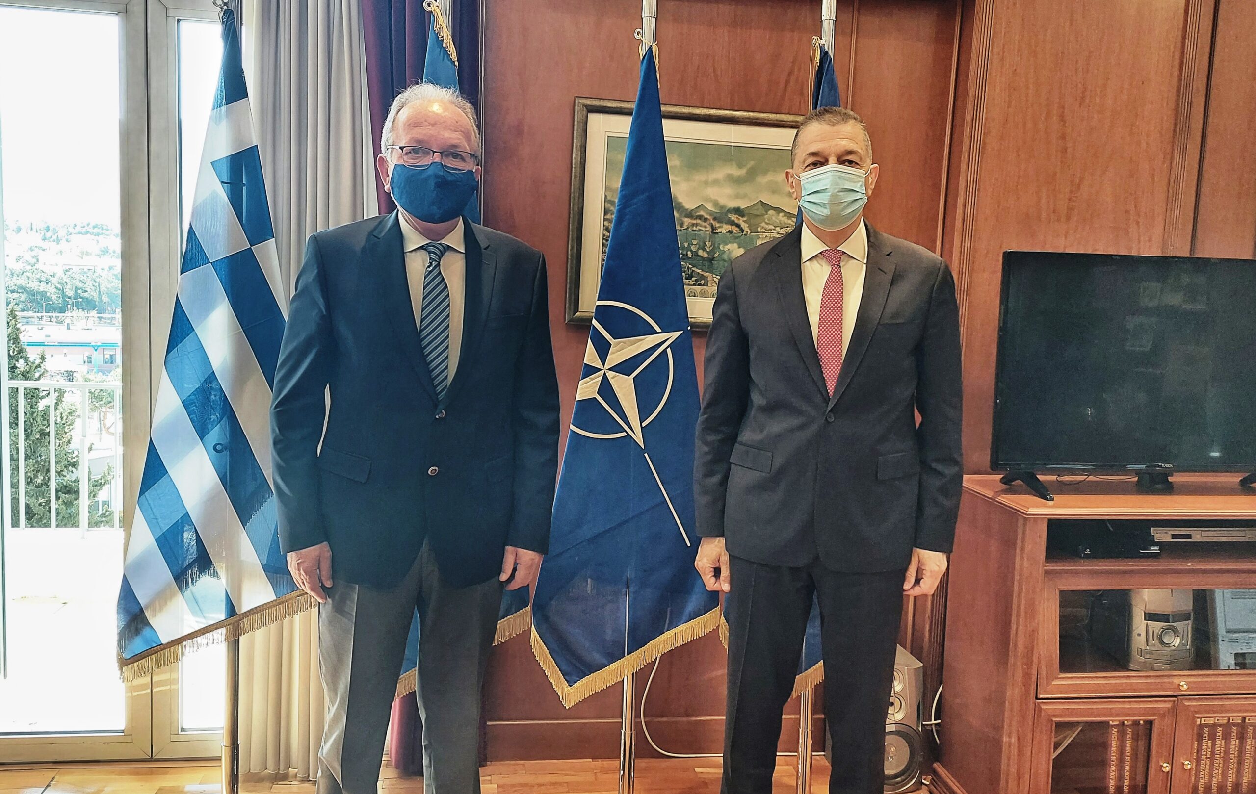 Τα αιτήματα των εργαζομένων και της Διοίκησης του 304 ΠΕΒ στο επίκεντρο ...