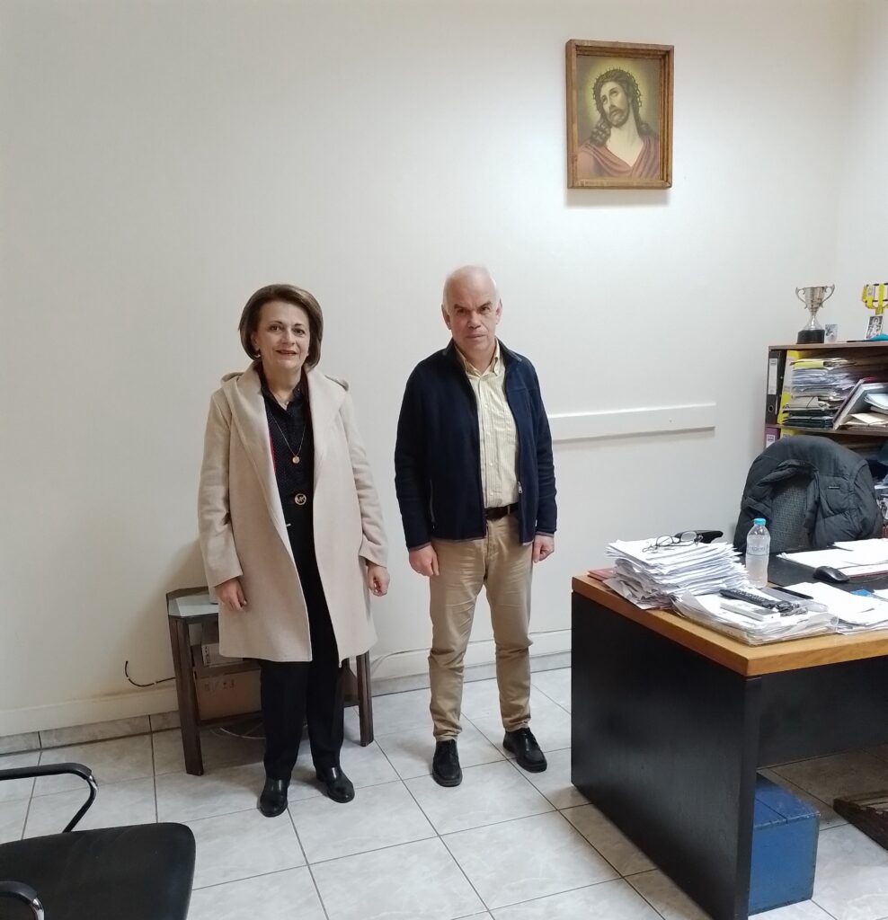 ΕΠΙΣΚΕΨΗ ΧΡΥΣΟΒΕΛΩΝΗ ΣΤΟ ΙΔΡΥΜΑ ΑΓΩΓΗΣ ΑΝΗΛΙΚΩΝ ΒΟΛΟΥ ΚΑΙ ΣΤΙΣ ...